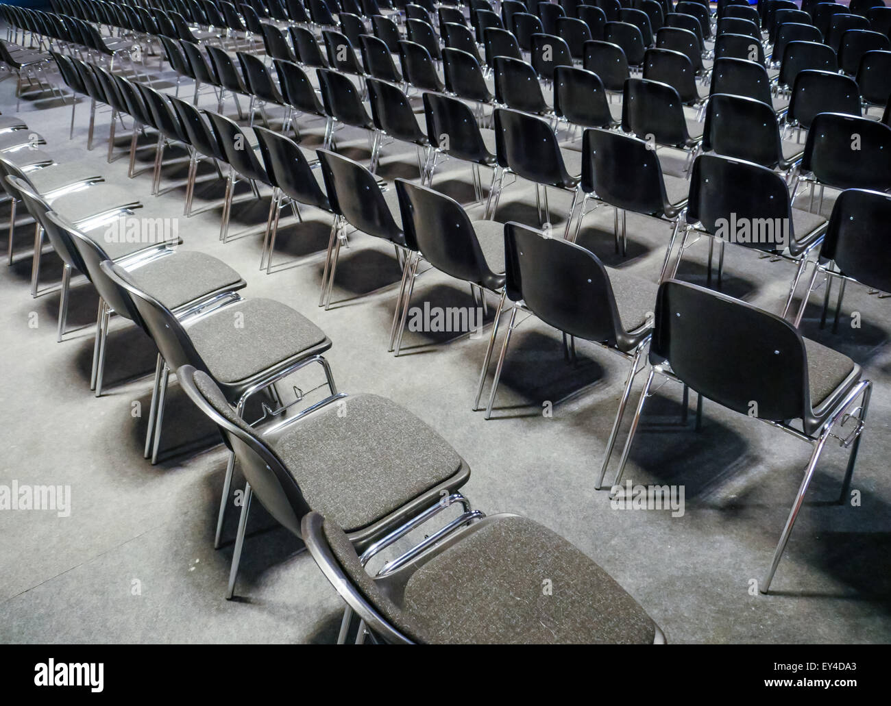 Empty chairs in conference hi-res stock photography and images - Alamy