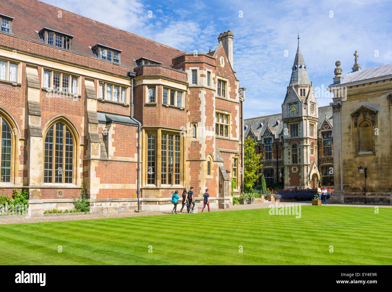 Students in Pembroke College Quad Cambridge University Cambridgeshire ...