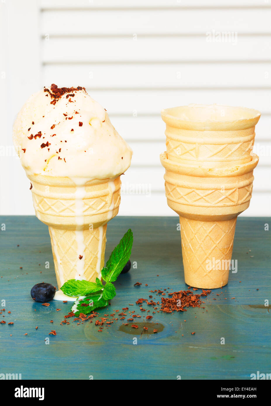 Red ice cream melting hi-res stock photography and images - Alamy