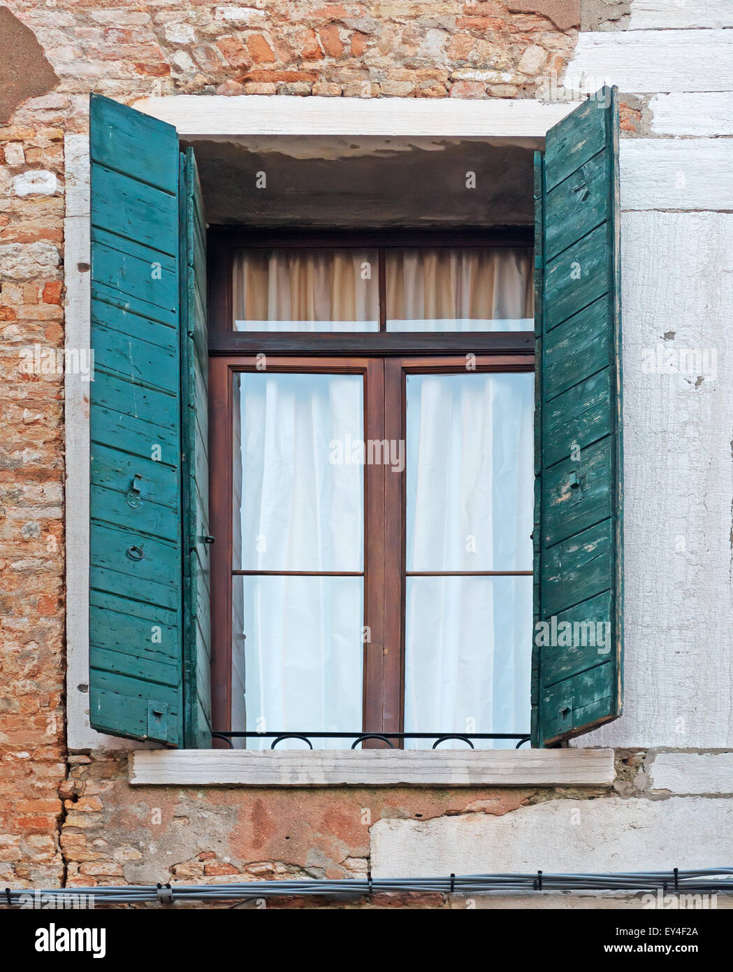 picturesque windows in Venice, Italy Stock Photo - Alamy