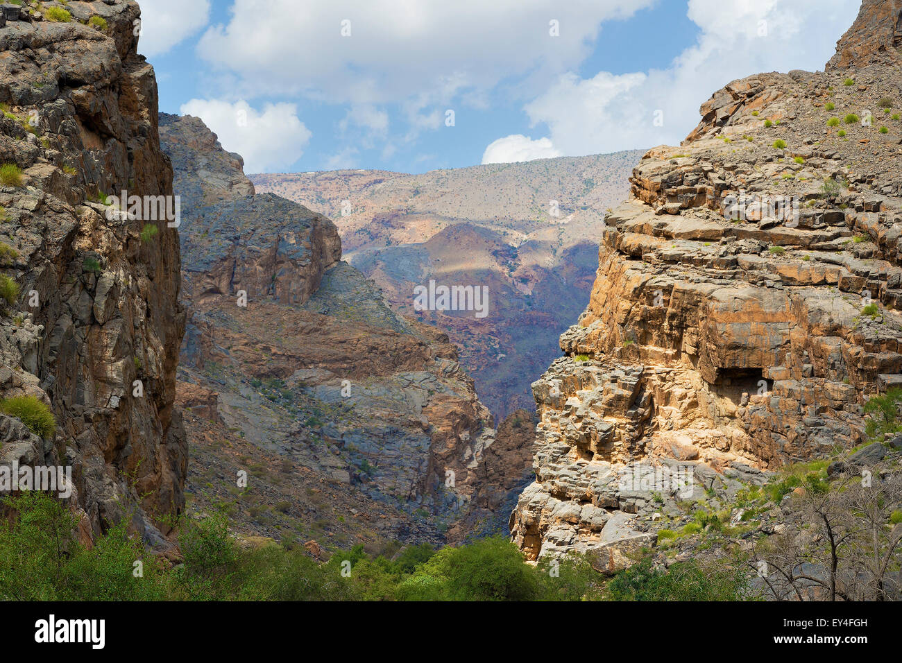 Image of landscape near Nizwa in Oman, Middle East Stock Photo - Alamy