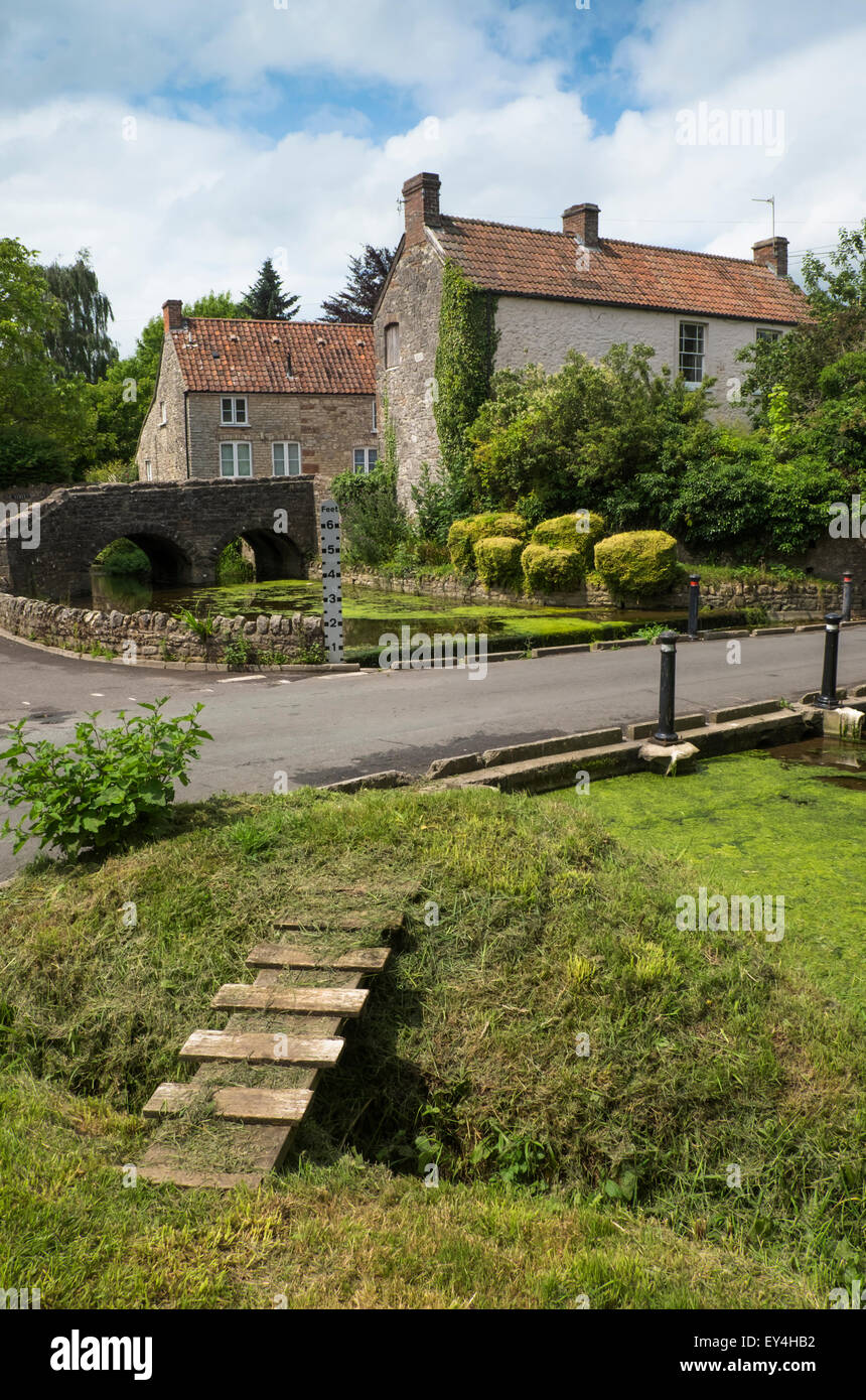 Chew stoke hi-res stock photography and images - Alamy