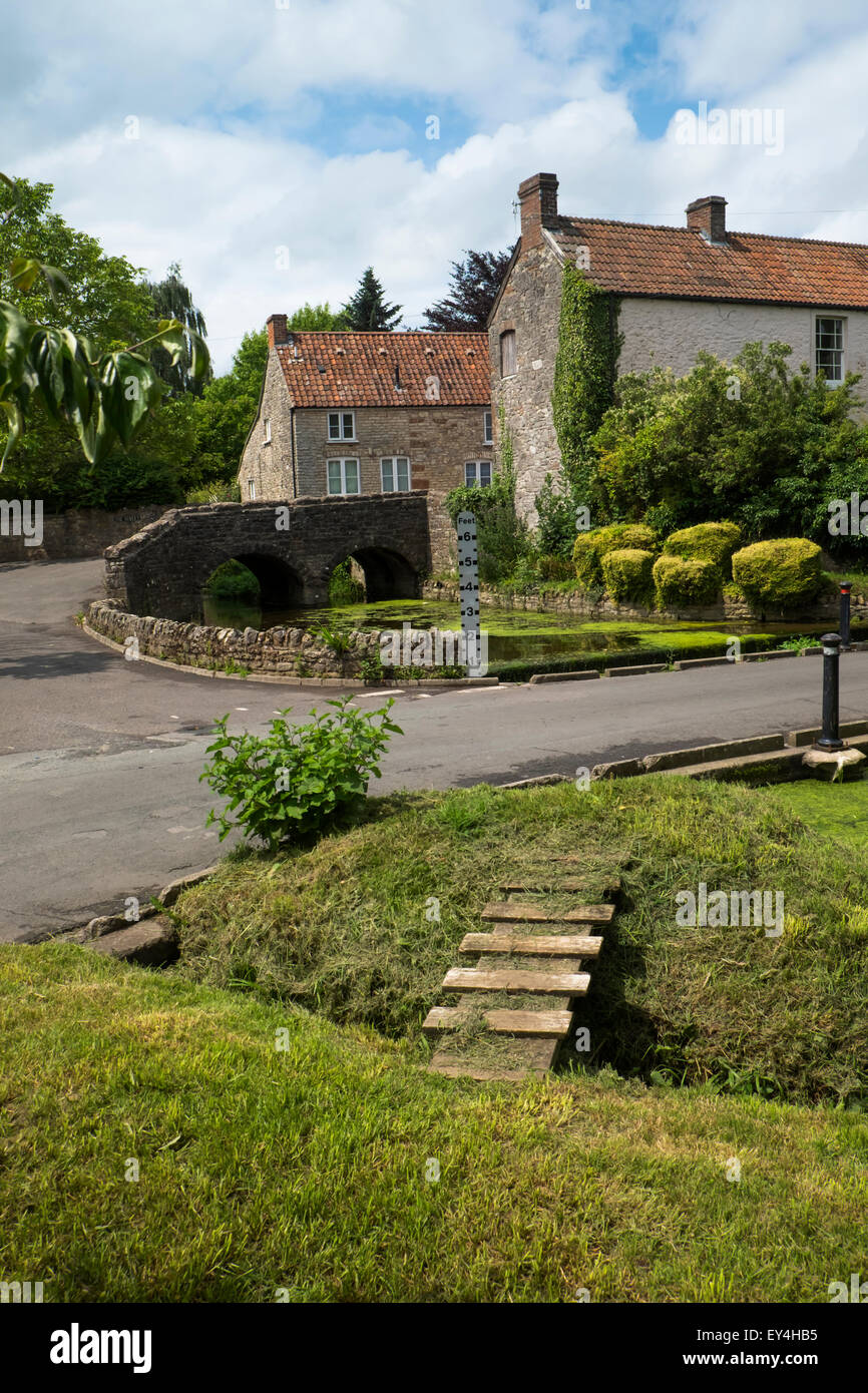 Chew stoke hi-res stock photography and images - Alamy
