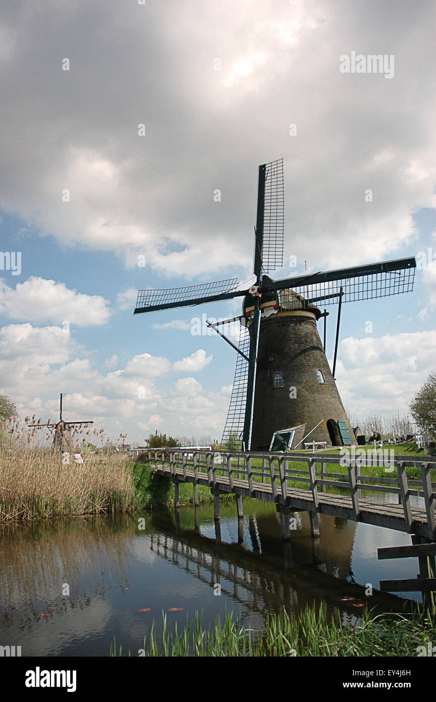 Holland windmill hi-res stock photography and images - Alamy