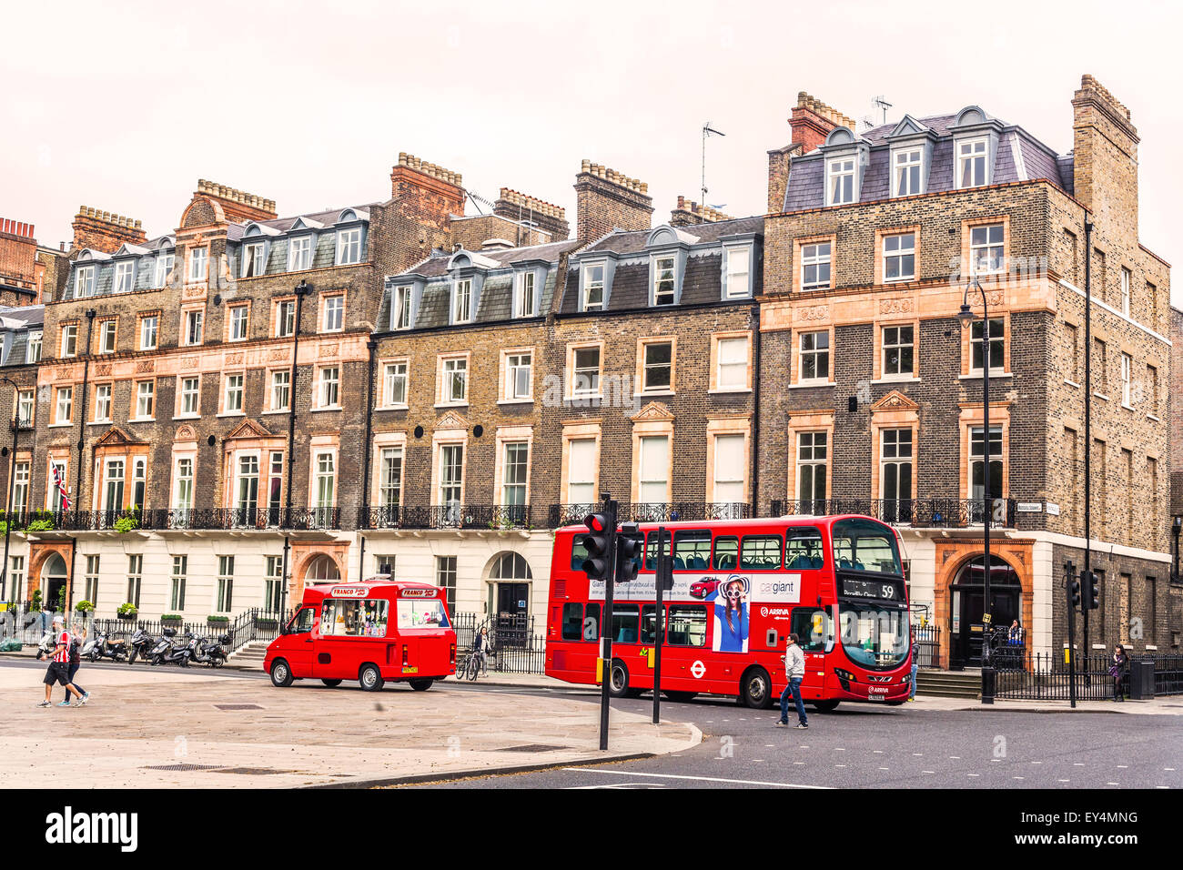Russell Square street scene, London, Bloomsbury, England, UK Stock ...