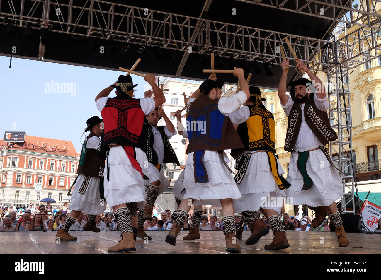 Portugal native people hi-res stock photography and images - Alamy