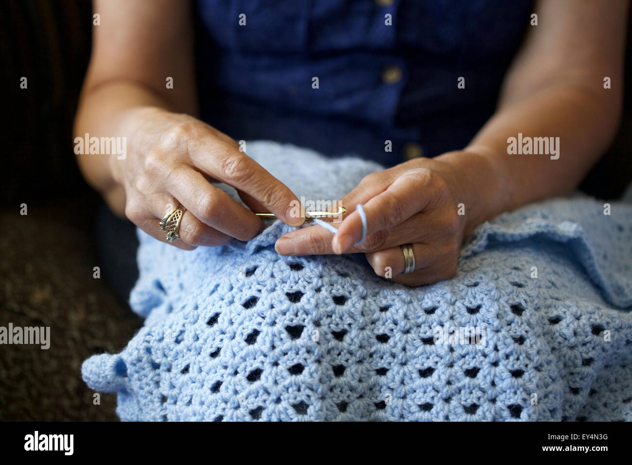 Woman crocheting hi-res stock photography and images - Alamy