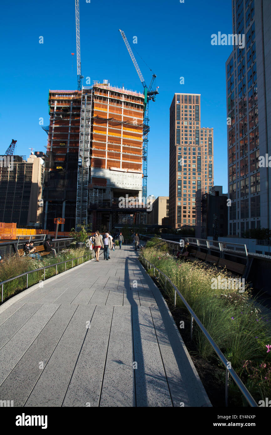 High line eleventh avenue hi-res stock photography and images - Alamy