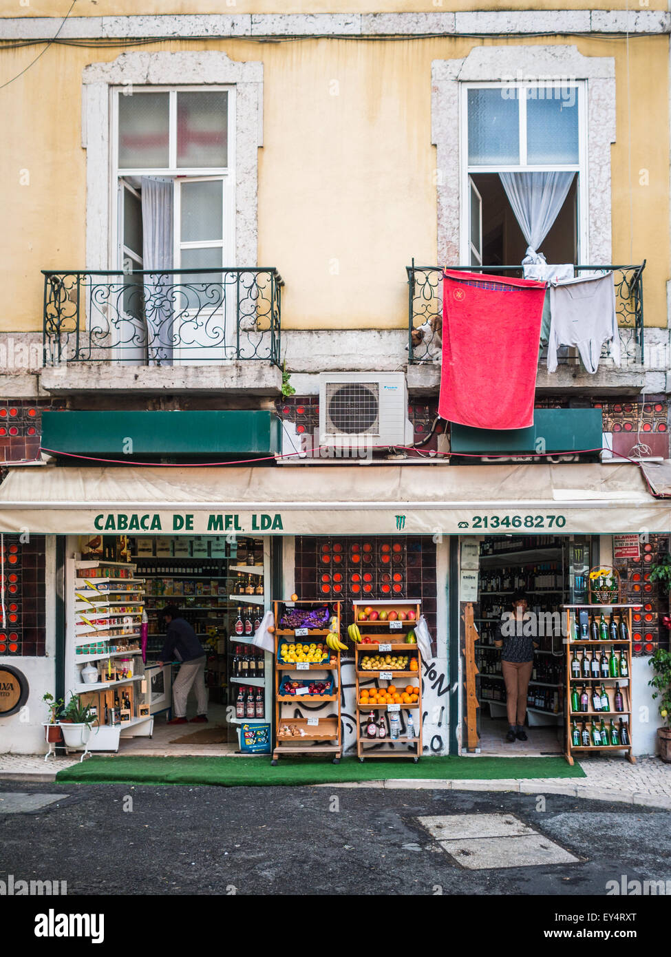 Traditional grocery store hi-res stock photography and images - Alamy