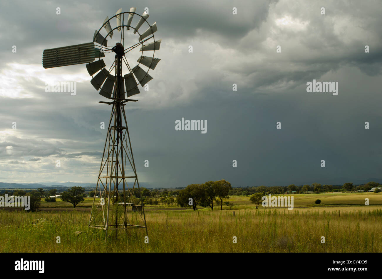 Summer rain approaching farms at Tamworth NSW Australia Stock Photo - Alamy