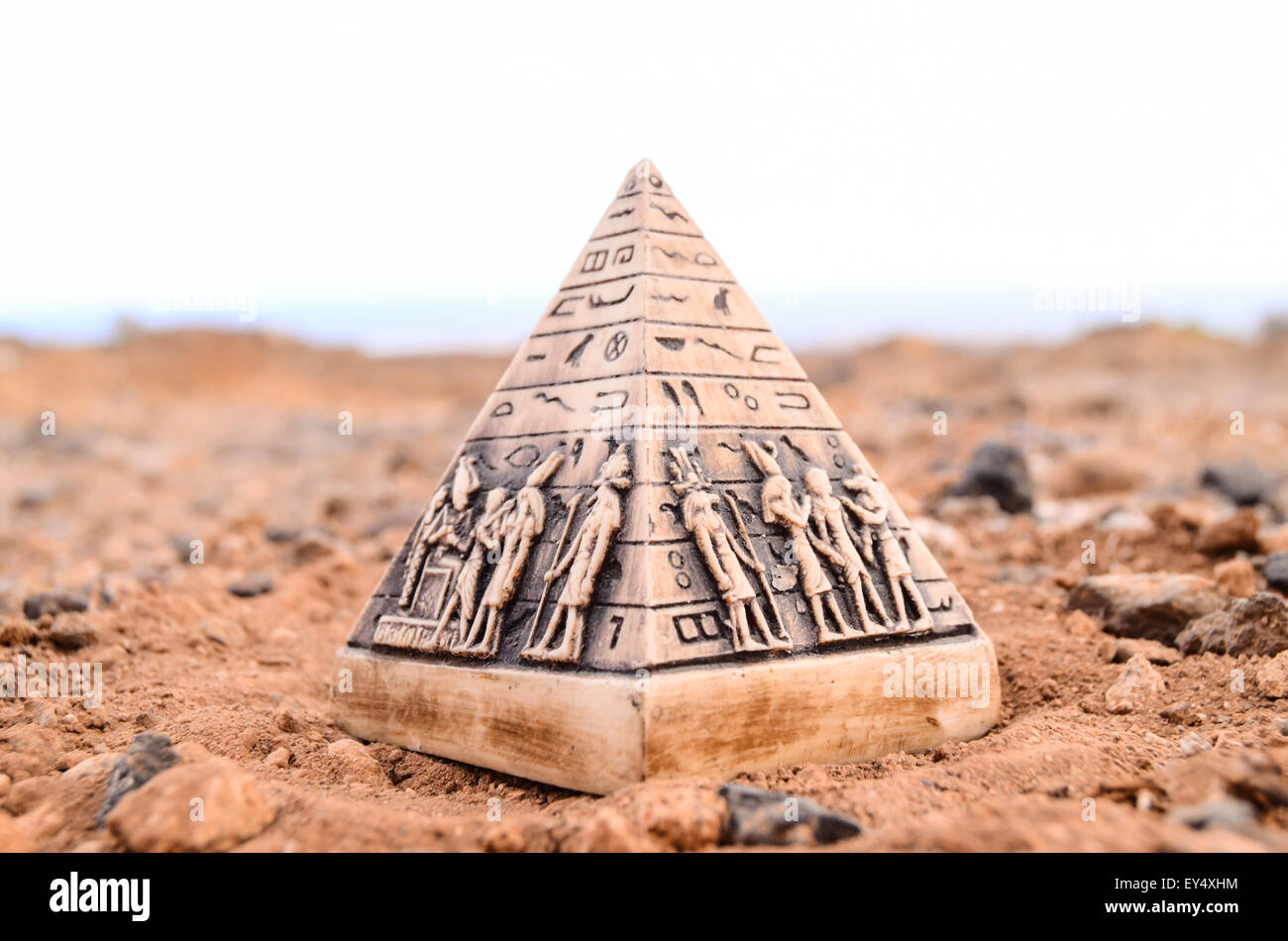 Egyptian pyramid model miniature hi-res stock photography and images ...