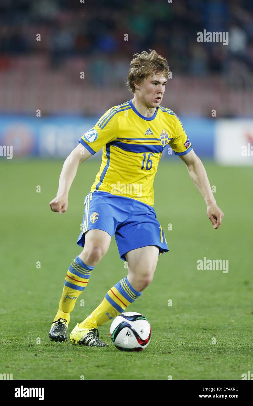 the Letna Stadium, Prague, Czech Republic. 27th June, 2015. Simon ...