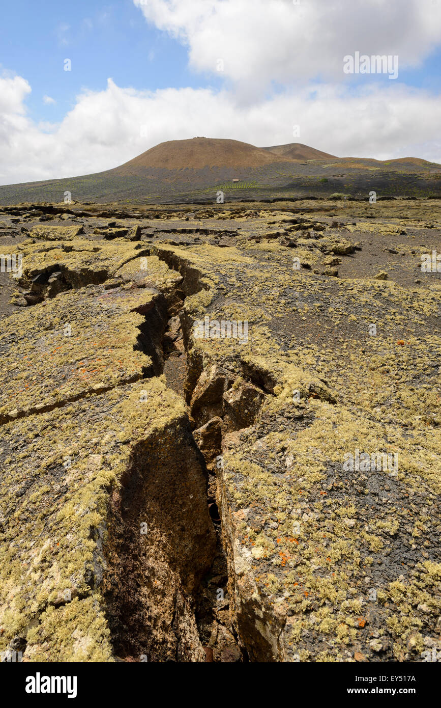 Rock fracture hi-res stock photography and images - Alamy
