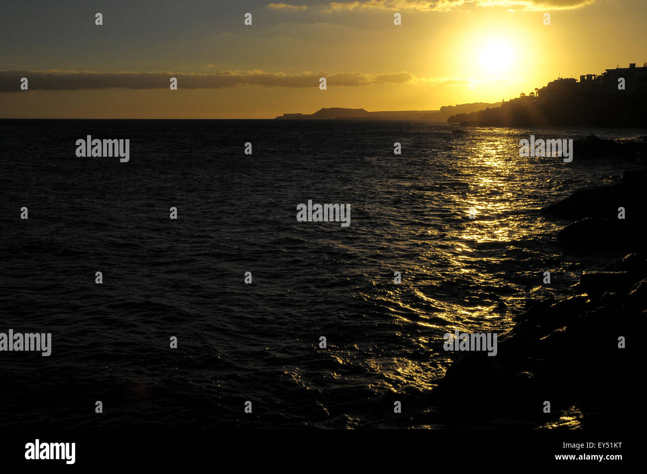 Sunset over the Atlantic Ocean Stock Photo - Alamy