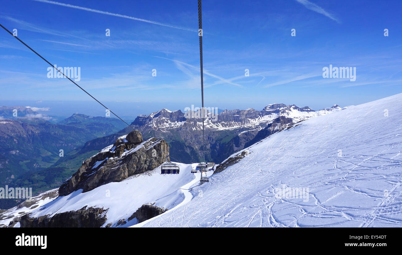 scenery of snow mountains titlis and cable car, Engelberg, Switzerland ...