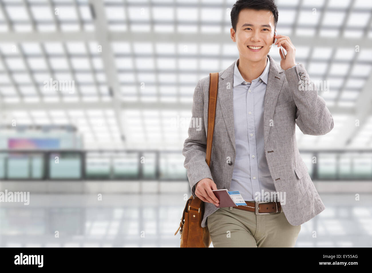 Young men travel Stock Photo - Alamy