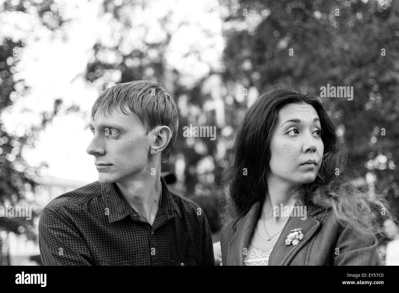 People looking in different directions hi-res stock photography and ...