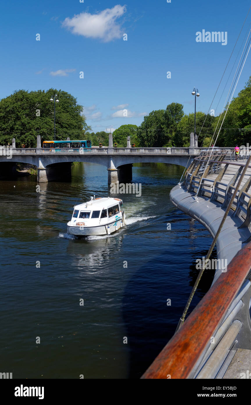 Aqua park cardiff hi-res stock photography and images - Alamy