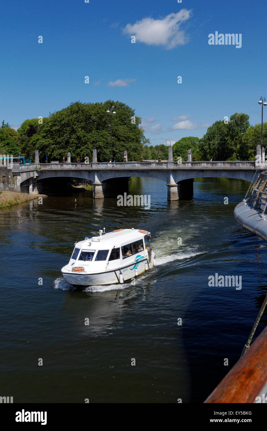 Aqua park cardiff hi-res stock photography and images - Alamy