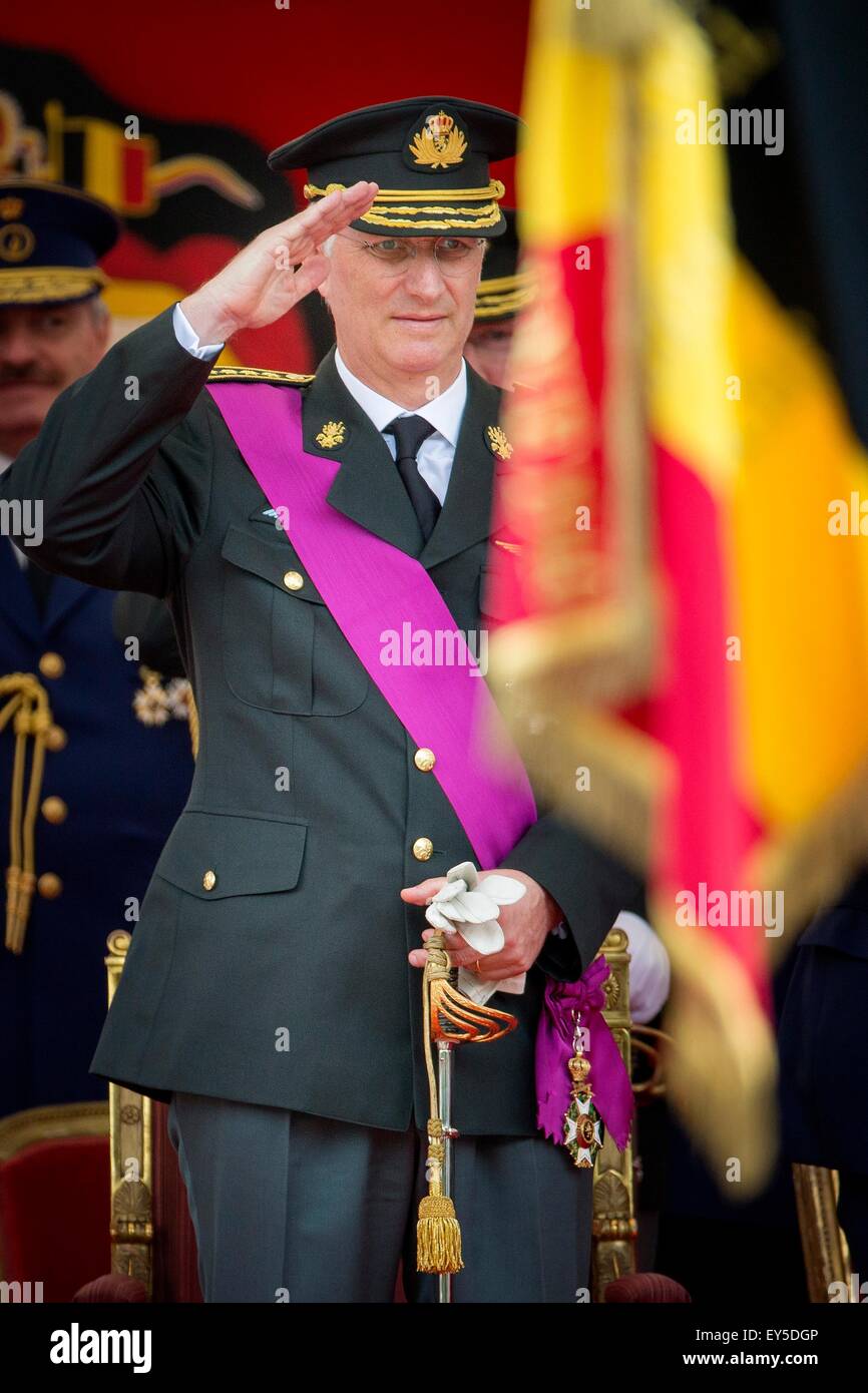 Philippe, king of belgium parade hi-res stock photography and images ...