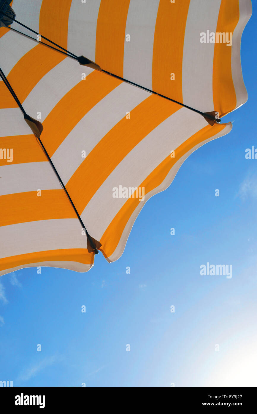 Multi color beach umbrella hi-res stock photography and images - Alamy