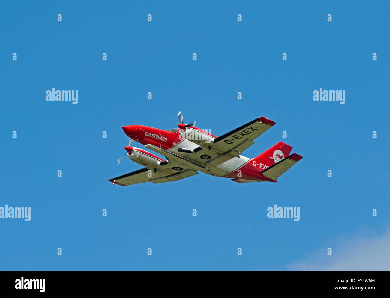 Twin engined civil aircraft hi-res stock photography and images - Alamy