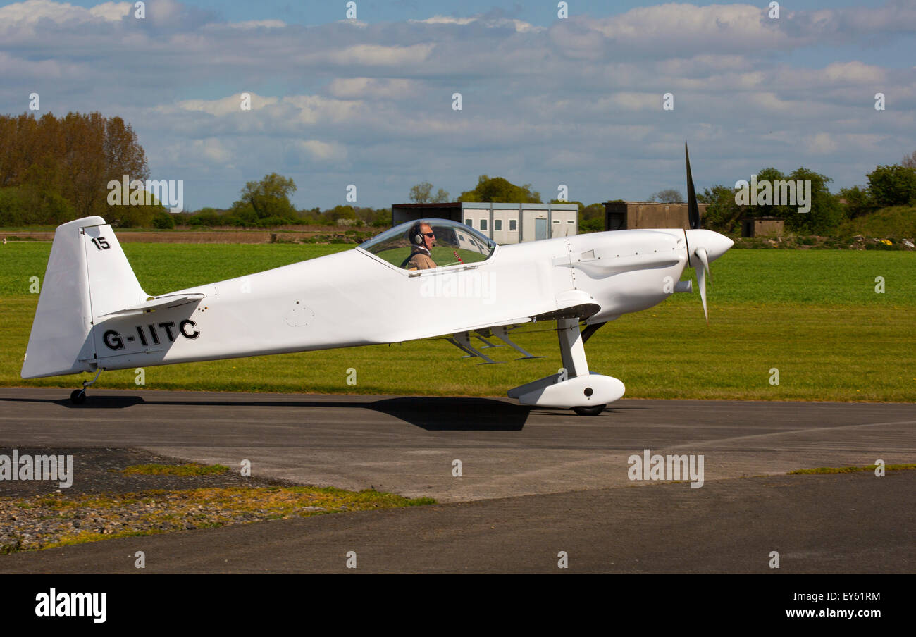 Avions Mundry CAP 232 G-IITC taxiing at Breighton Airfield Stock Photo ...