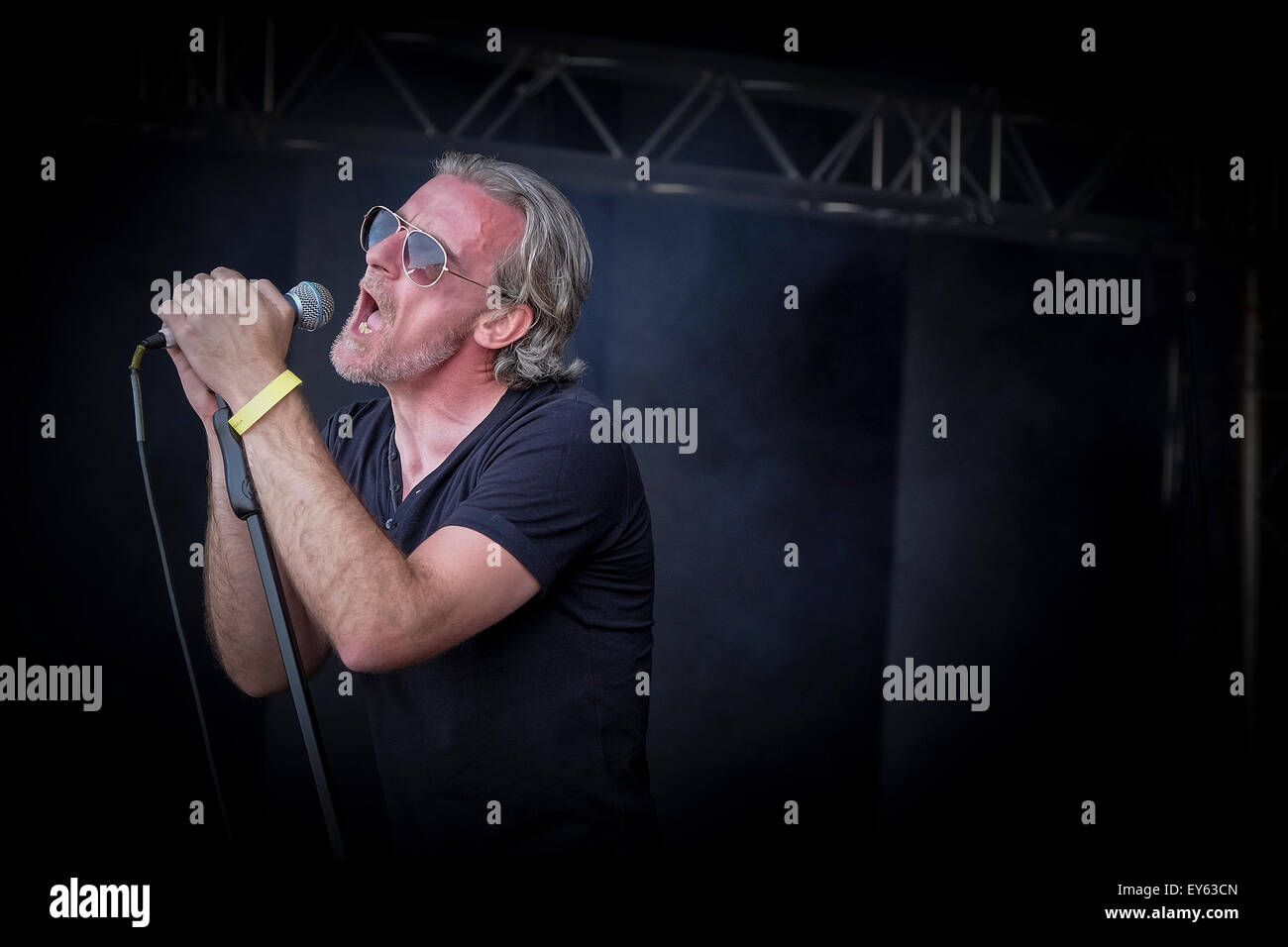 The doors singer hi-res stock photography and images - Alamy