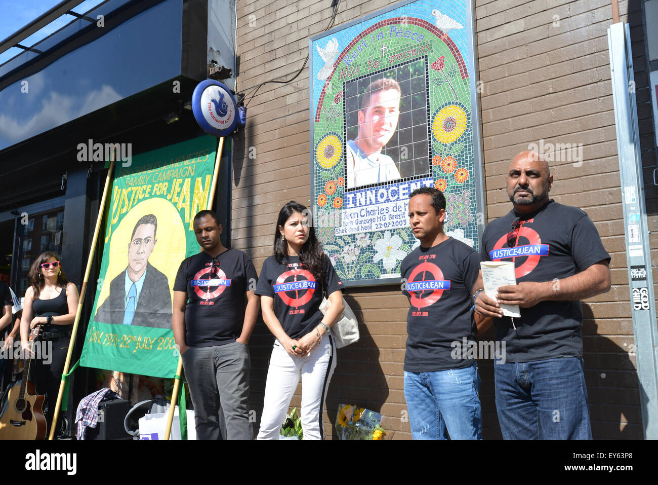 Jean Charles de Menezes stockwell London memorial Stock Photo - Alamy
