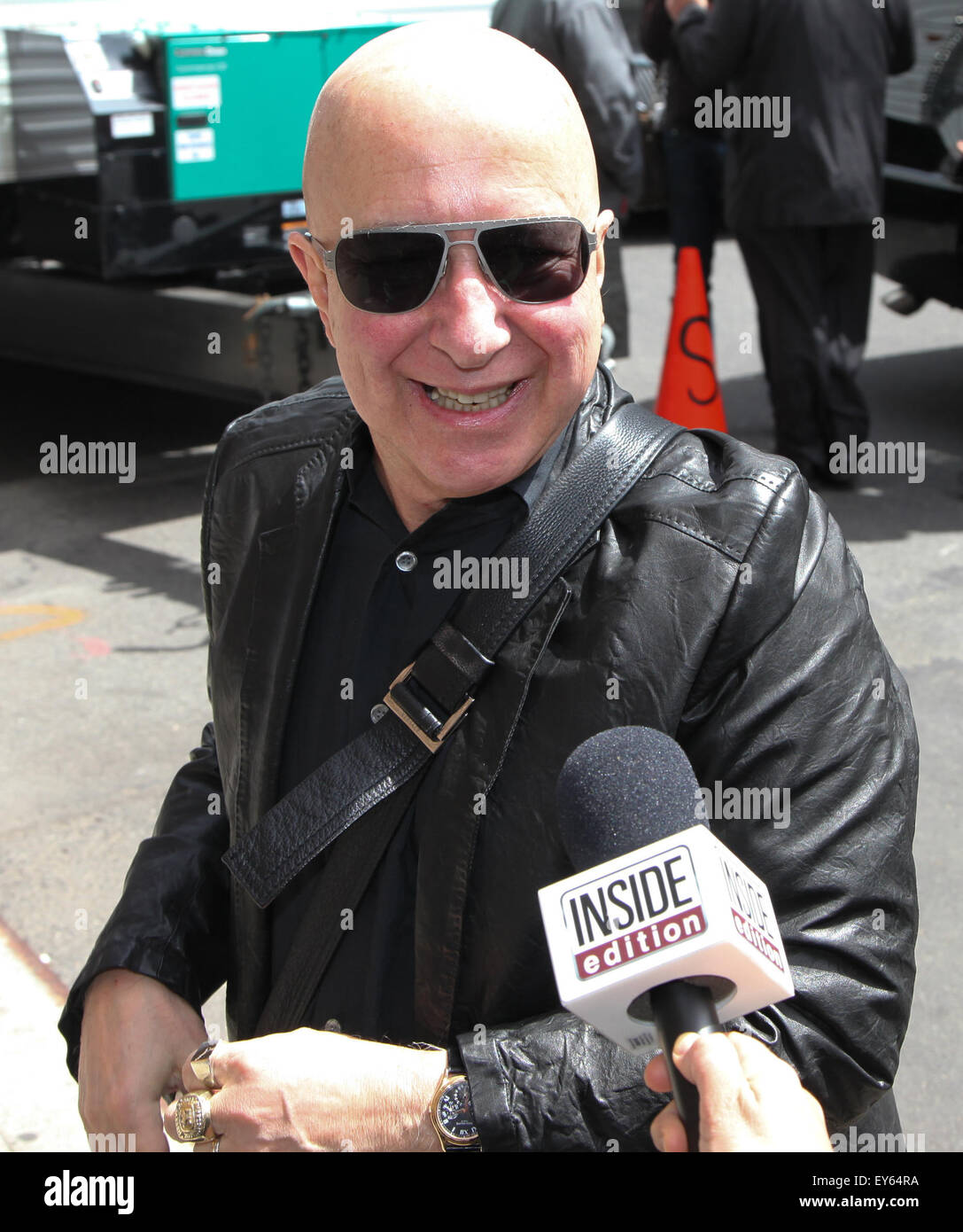 Celebrities at the Ed Sullivan Theater for the last show of 'Late Show ...