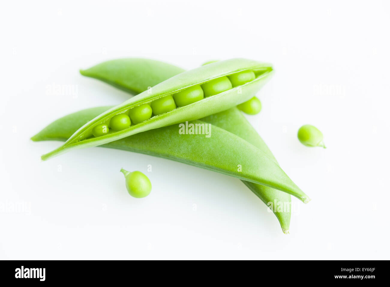 Fresh pea pods Stock Photo - Alamy
