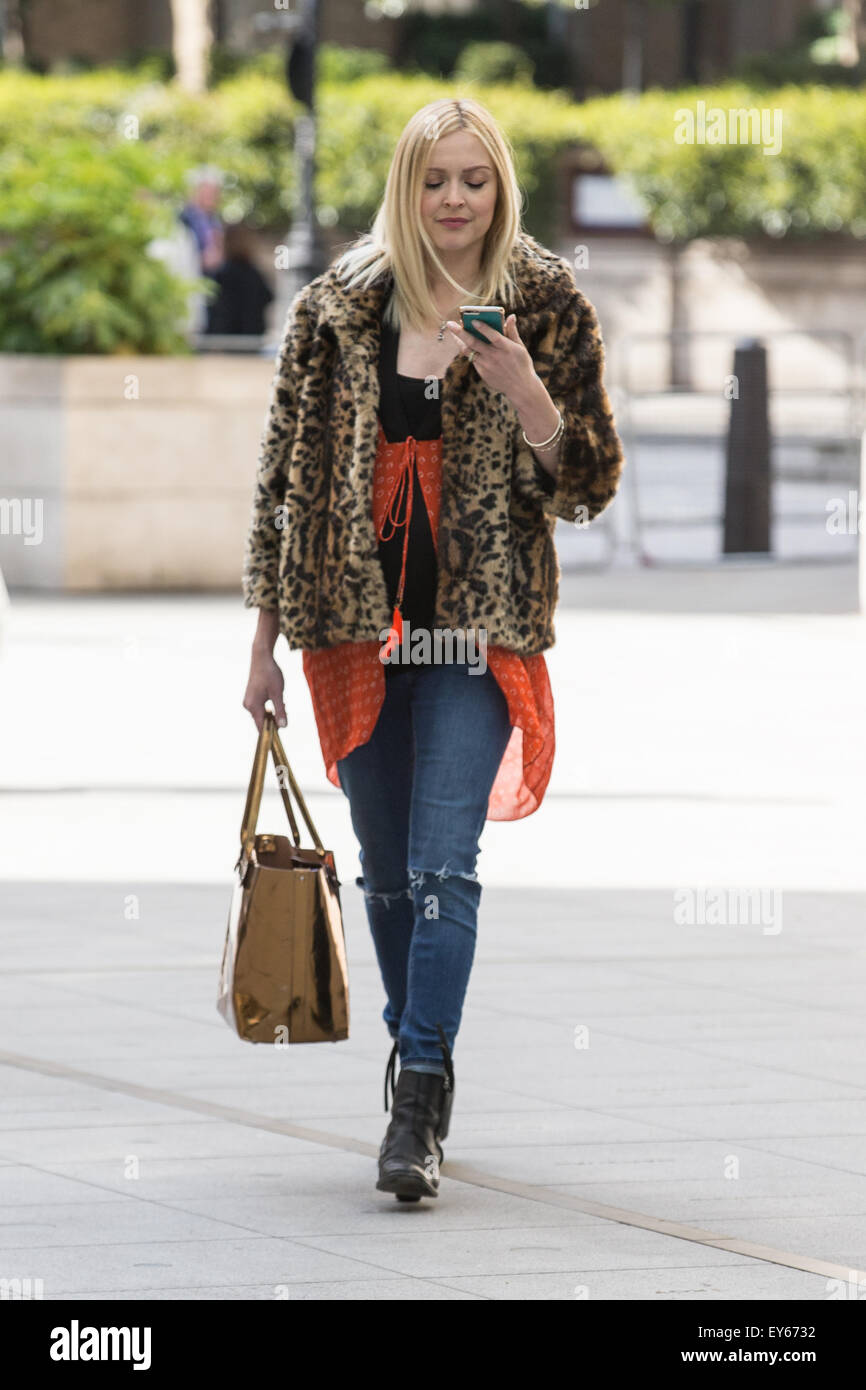 Fearne Cotton arriving at the BBC Radio 1 studios Featuring: Fearne ...