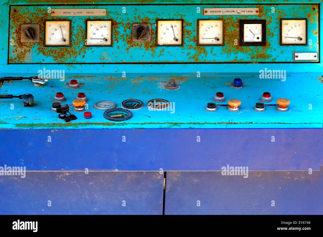 Old electronic control panel of generator set Stock Photo - Alamy