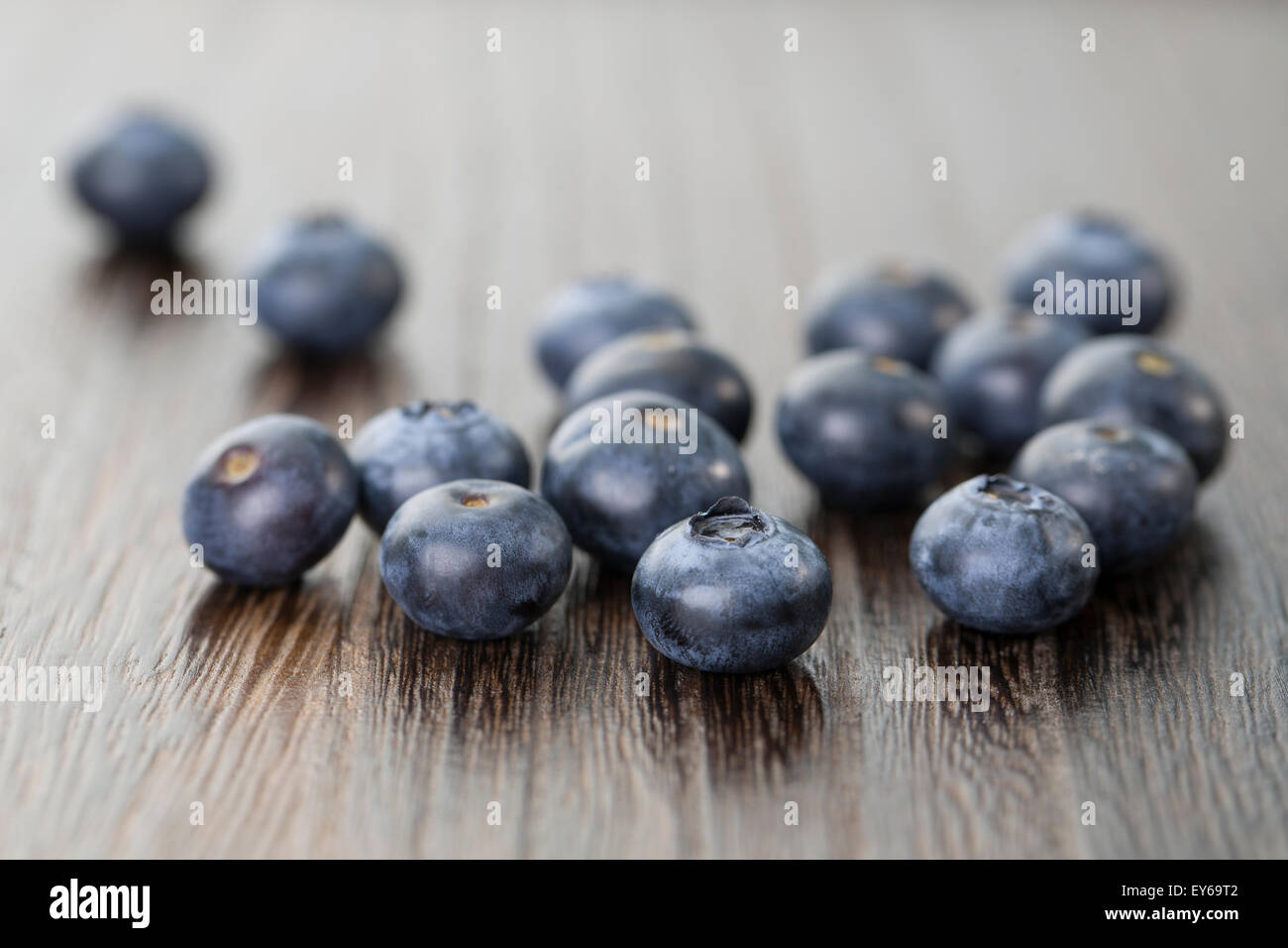 Blueberries and timber hi-res stock photography and images - Alamy