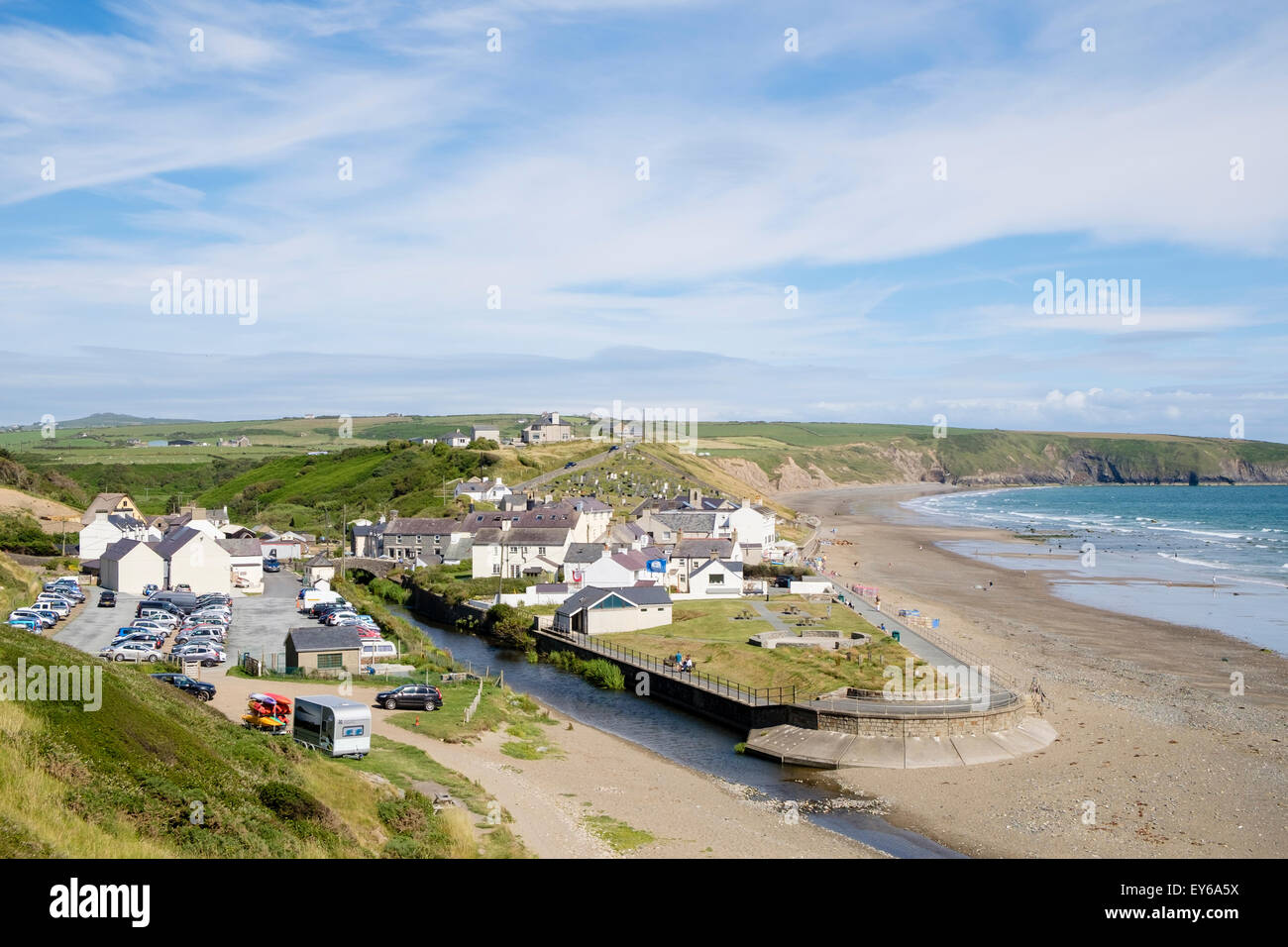 High view of Afon Daron River in quaint pretty coastal village of ...