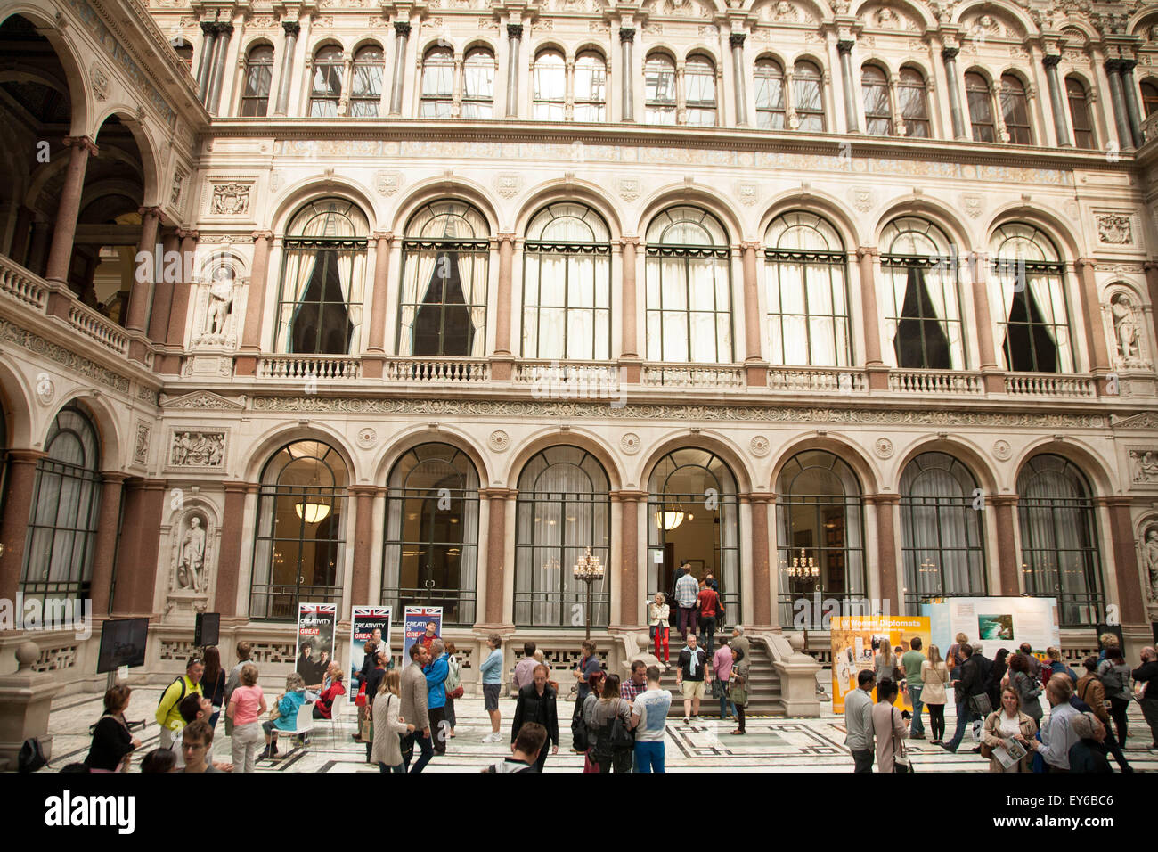 Foreign commonwealth office hi-res stock photography and images - Alamy