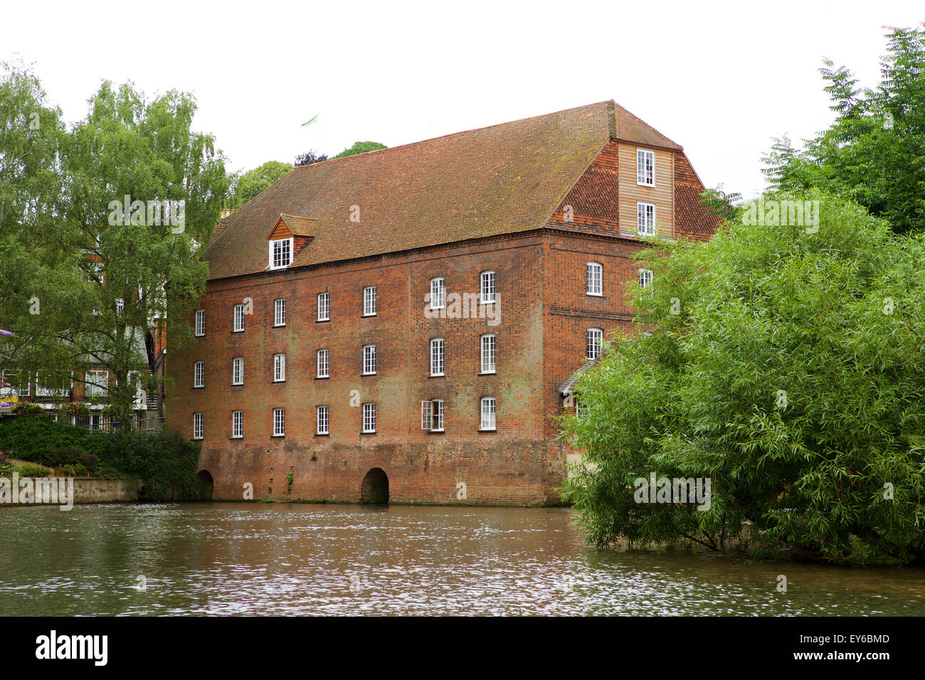 Old buildings in guildford hi-res stock photography and images - Alamy