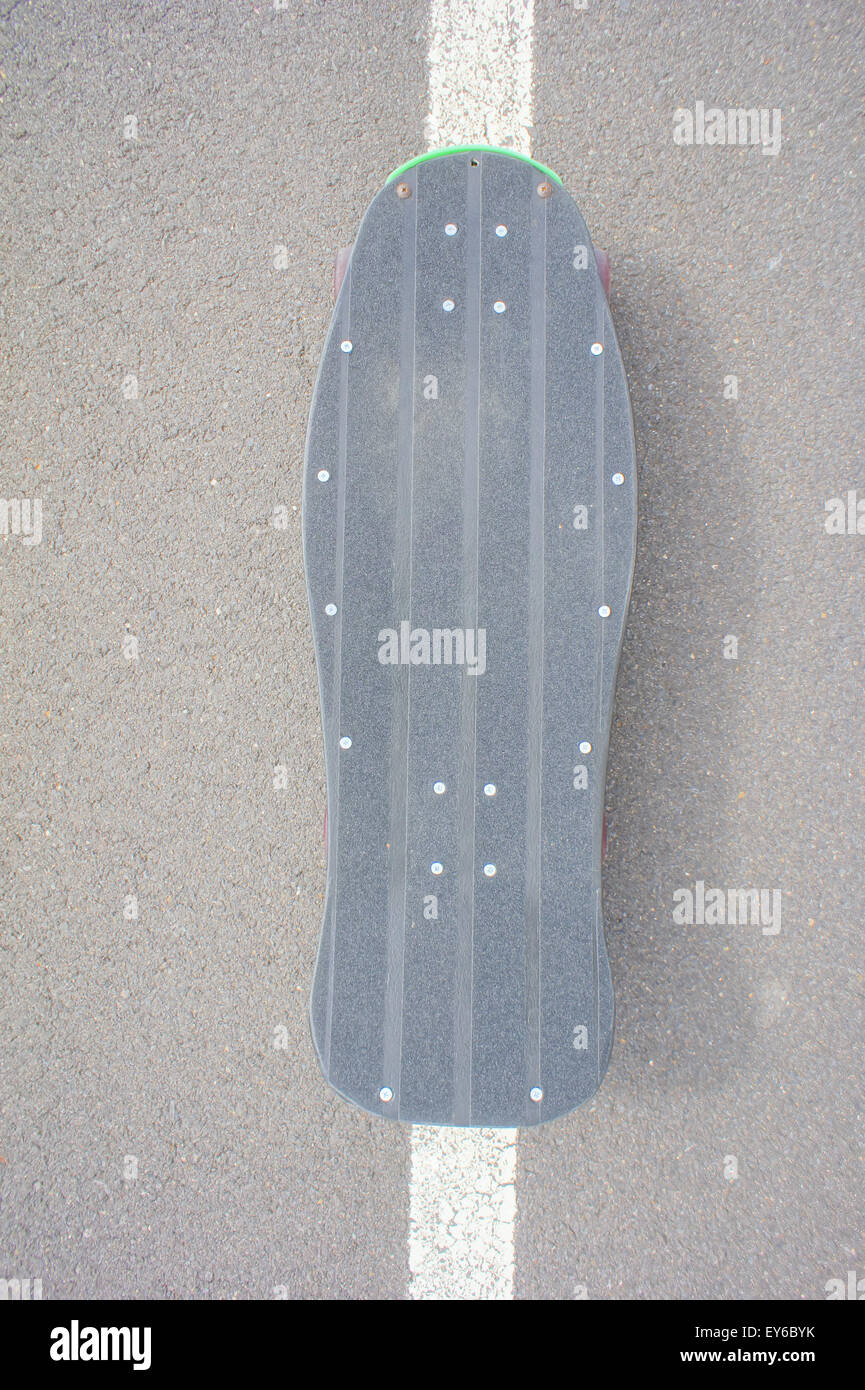 Vintage Style Longboard Black Skateboard Stock Photo - Alamy