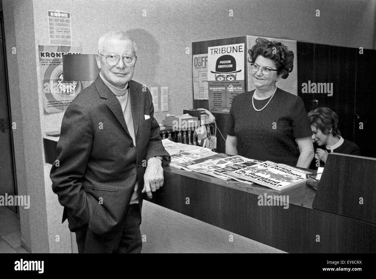 Der deutsche Schauspieler Dieter Borsche, Deutschland 1960er Jahre ...