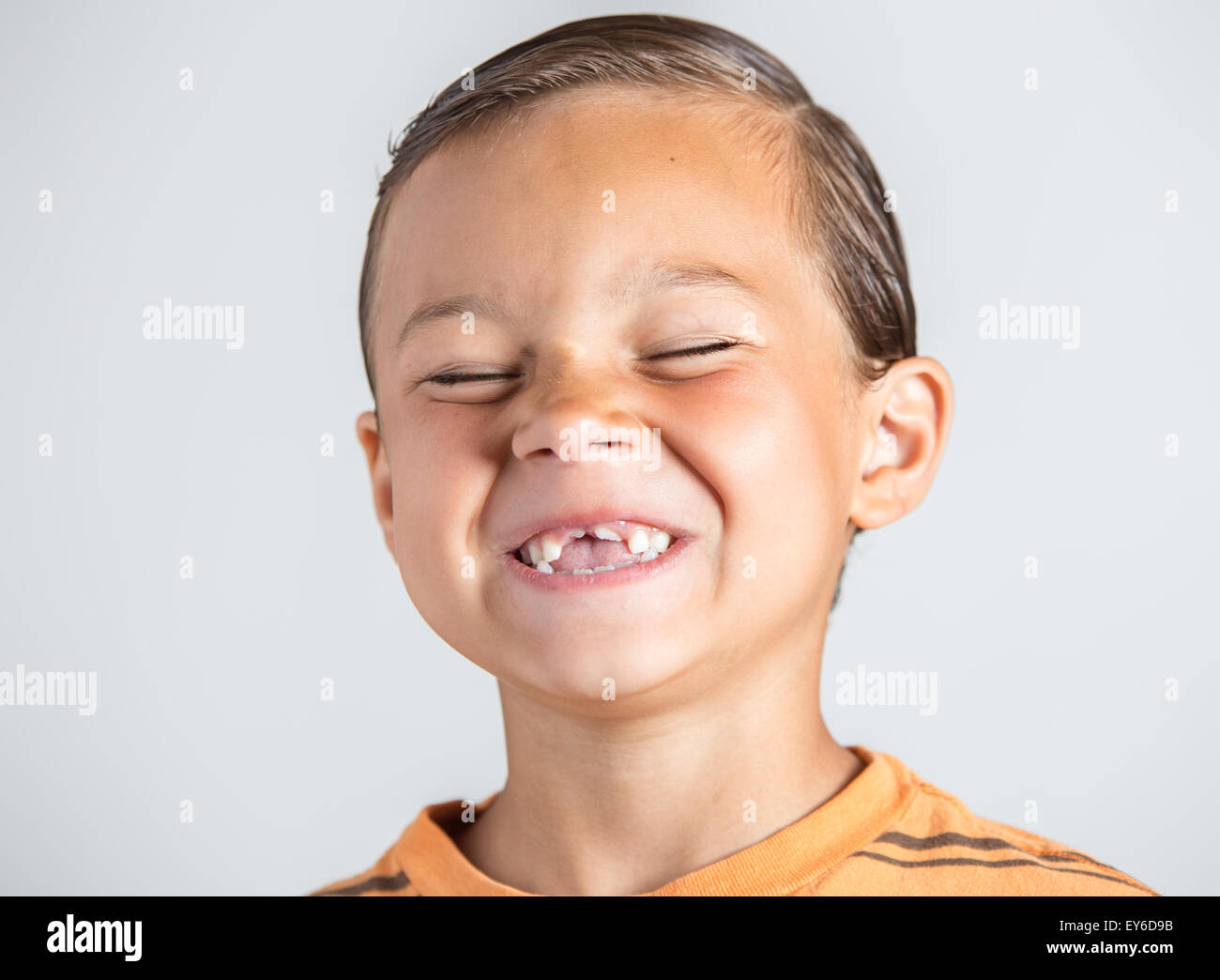 Child smiling and showing lost baby teeth Stock Photo - Alamy