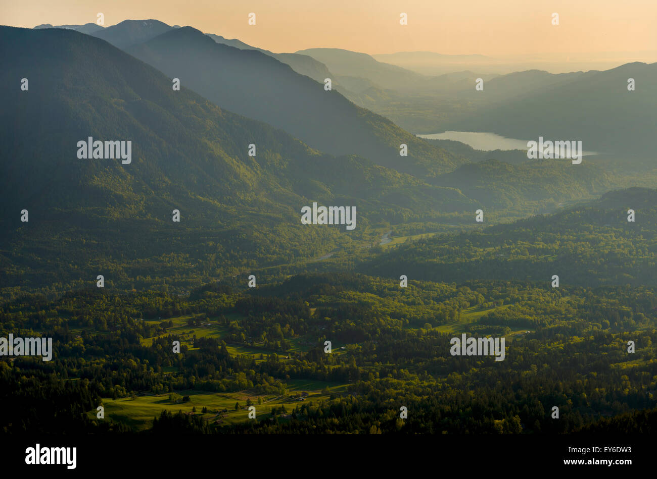 Fraser canyon creek hi-res stock photography and images - Alamy