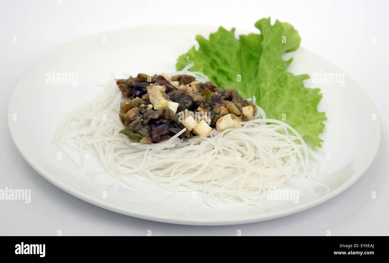 White rice noodles hi-res stock photography and images - Alamy