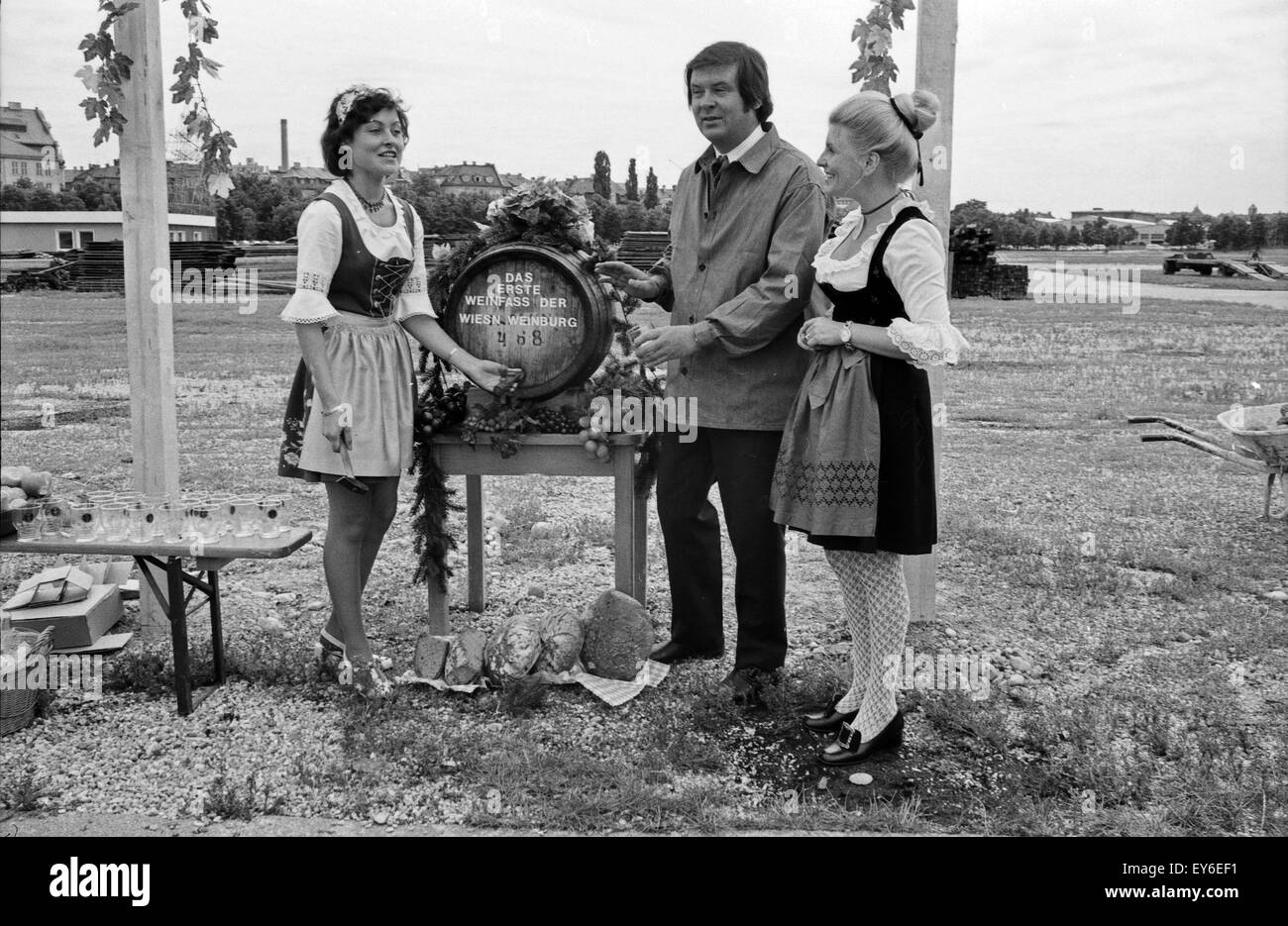 Gastronom Lothar Buckel eröffnet mit seiner Ehefrau und der Pfälzer ...