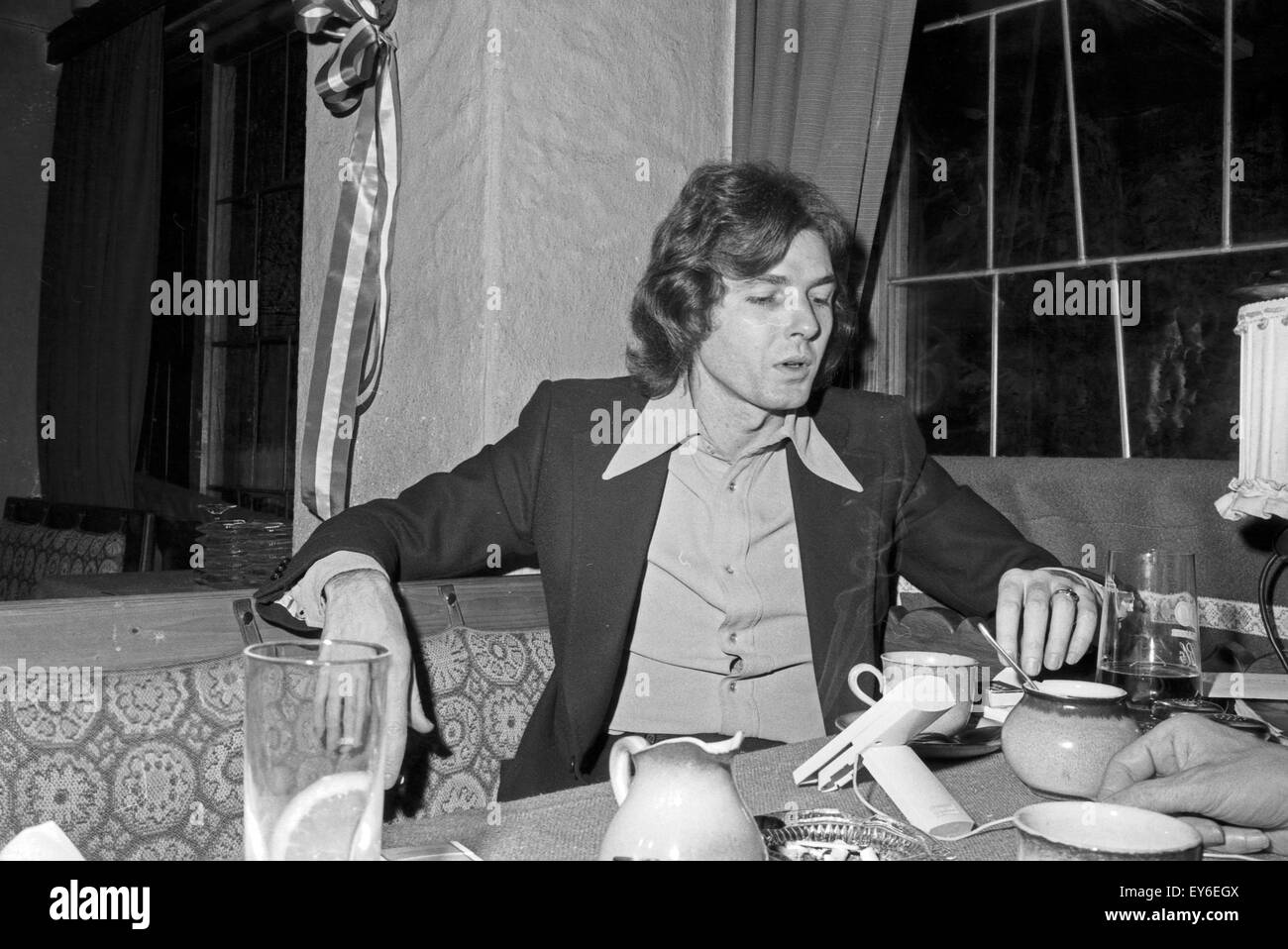 Der deutsche Schlagersänger Chris Roberts, Deutschland 1970er Jahre ...
