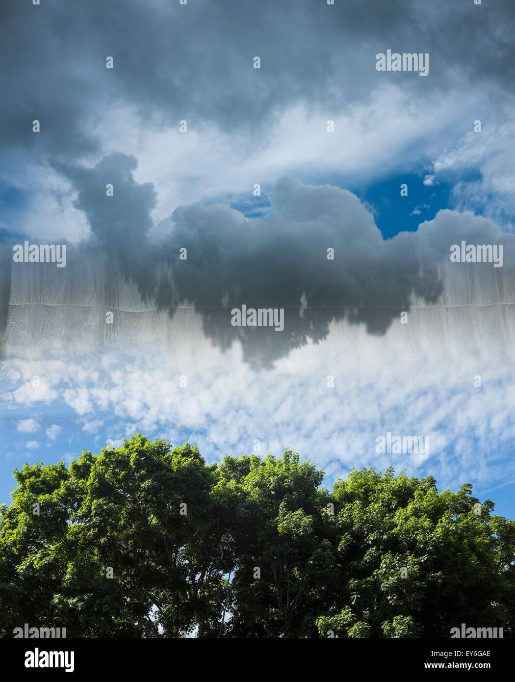 Sheet of clouds hi-res stock photography and images - Alamy