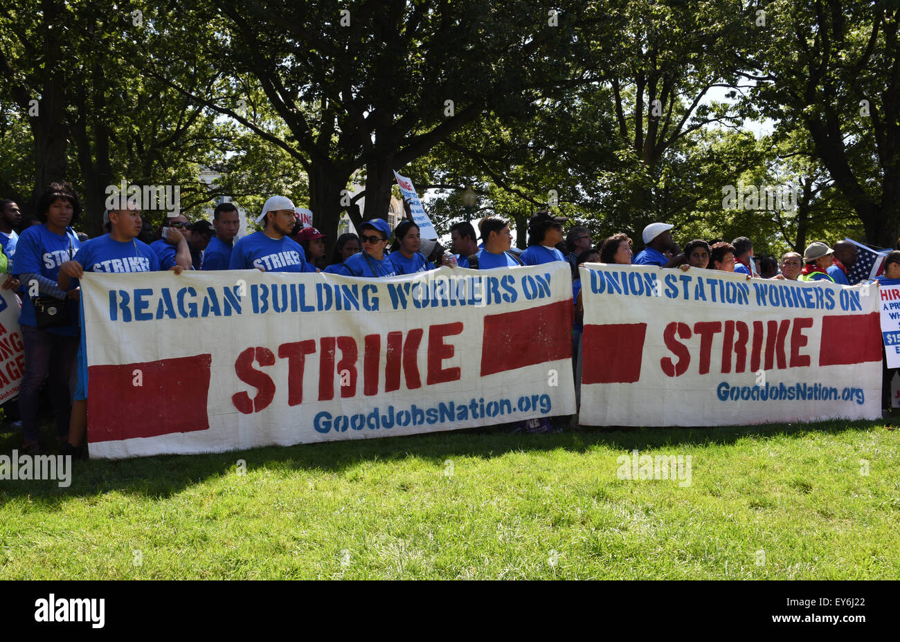 Minimum wage strike usa hi-res stock photography and images - Alamy