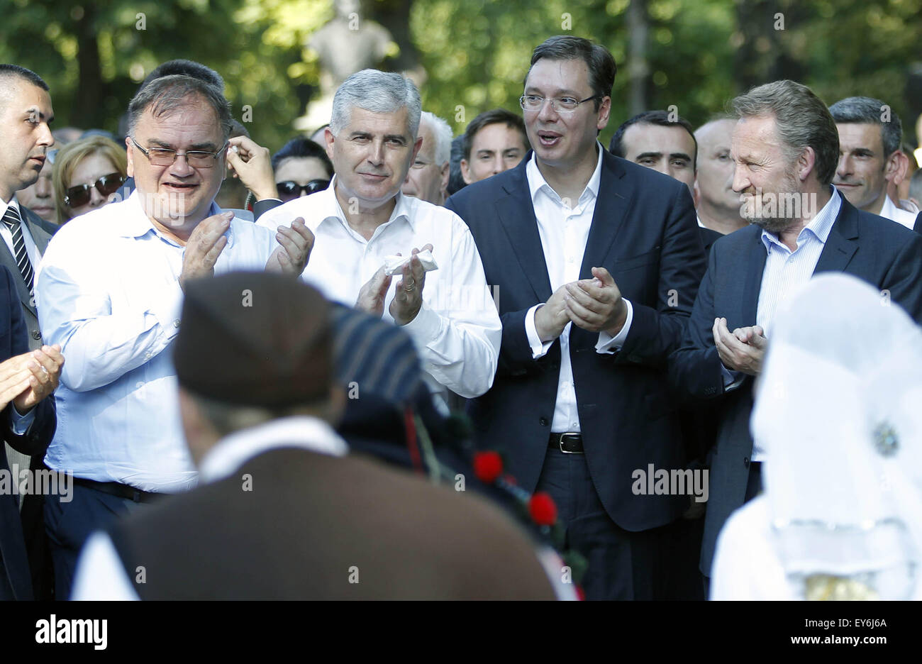 Belgrade, Dragan Covic (2nd L). 22nd July, 2015. Members of Bosnia's ...