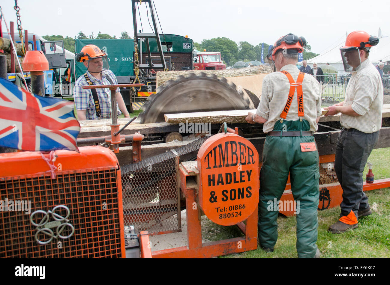 Traditional timber sawing hi-res stock photography and images - Alamy