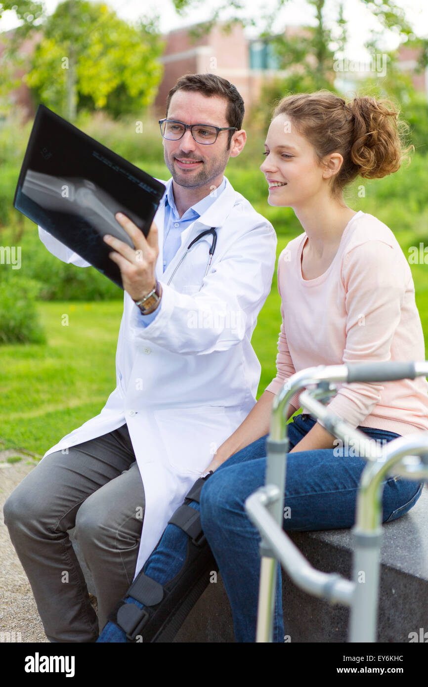 X ray explanation hi-res stock photography and images - Alamy