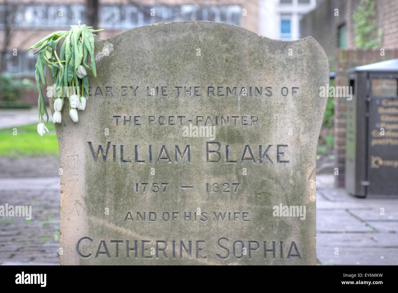 William Blake gravestone. Blake Tomb Stock Photo - Alamy